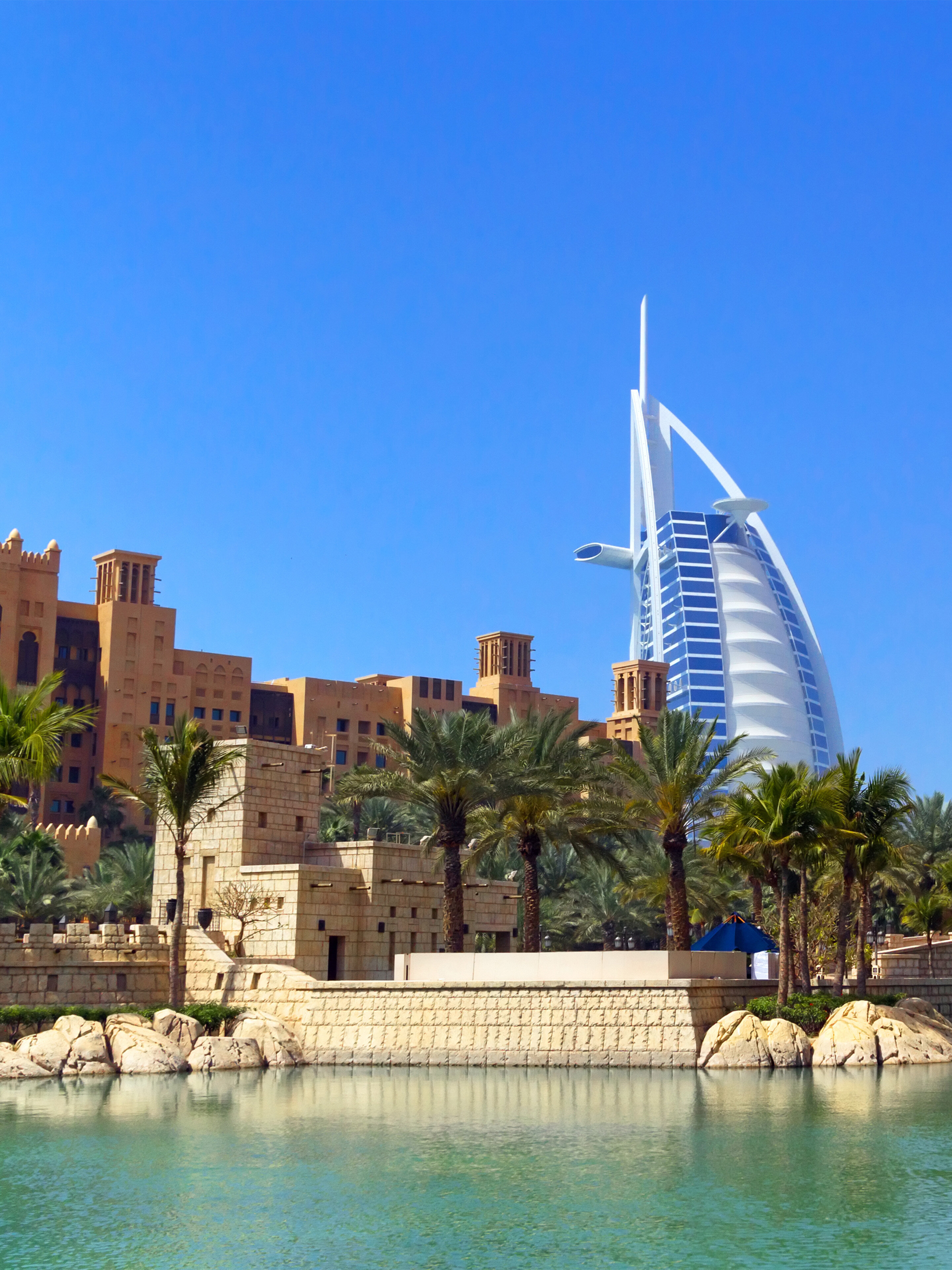 Why is Dubai attracting so many expats? | APRIL International