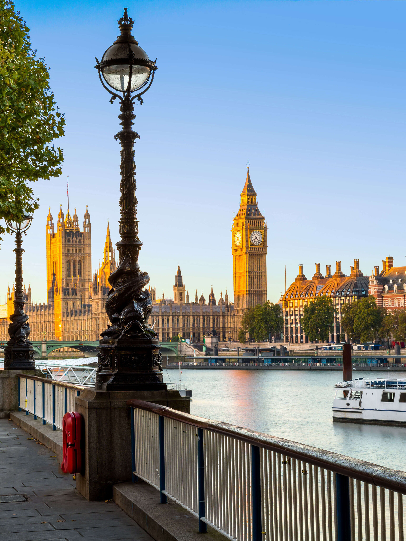 Health Insurance in Poland | APRIL International