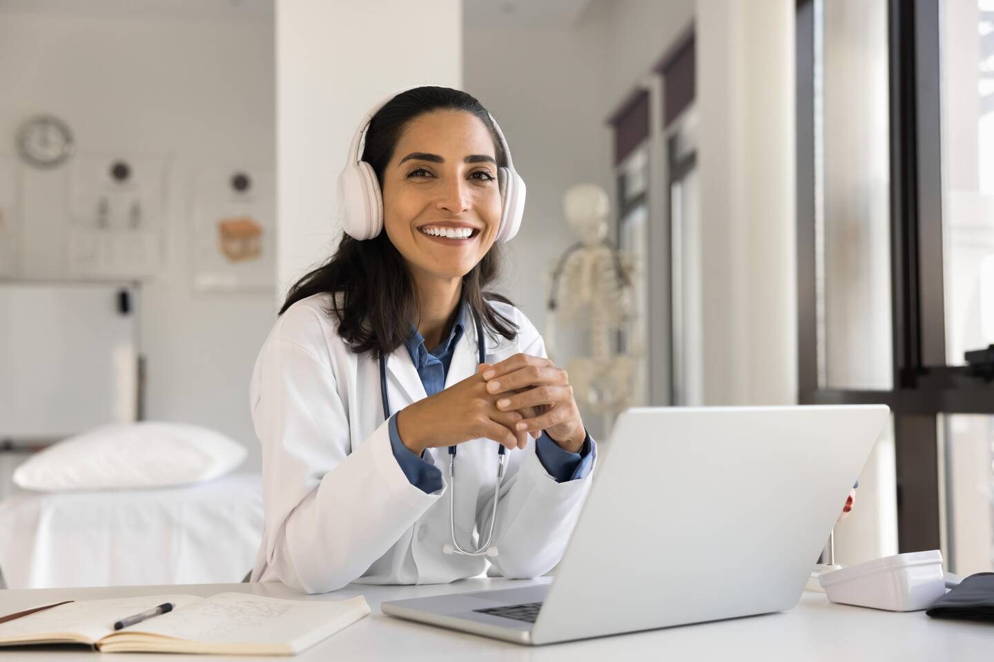 How Telehealth is Changing the Way We Use Health Insurance | APRIL ...